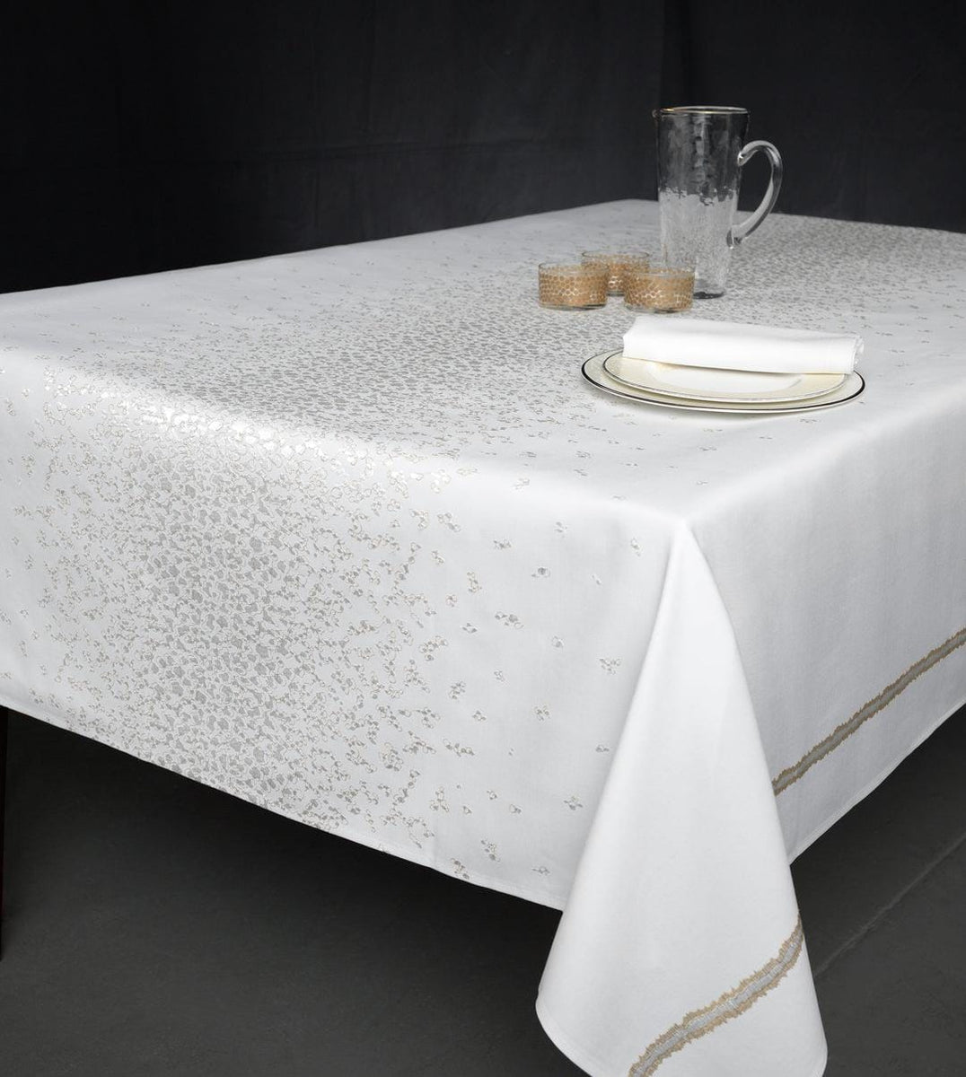 Premium Tablecloth – thanq.gifts